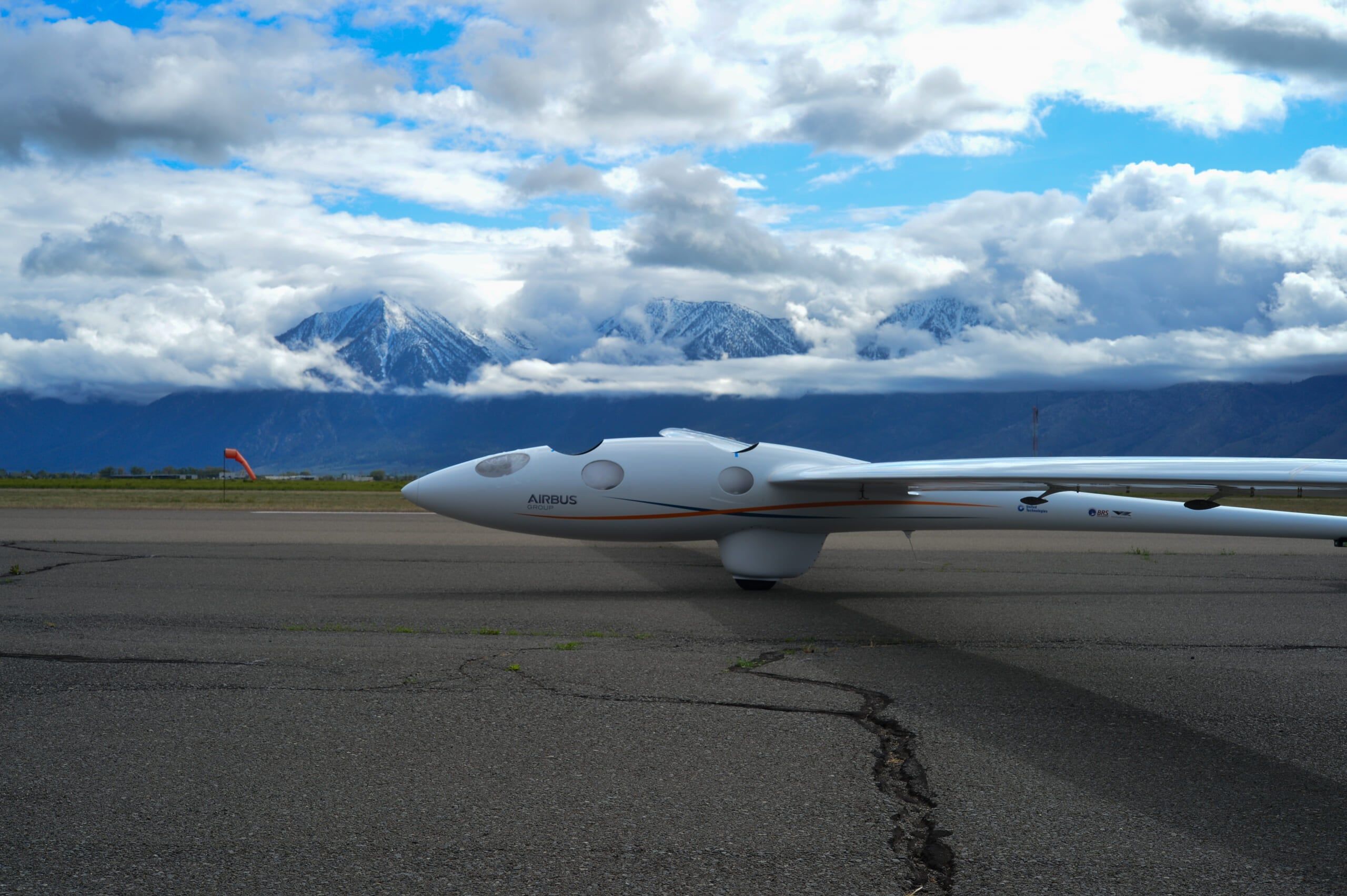 This Revolutionary Glider Can Fly to the Edge of Space Without an ...