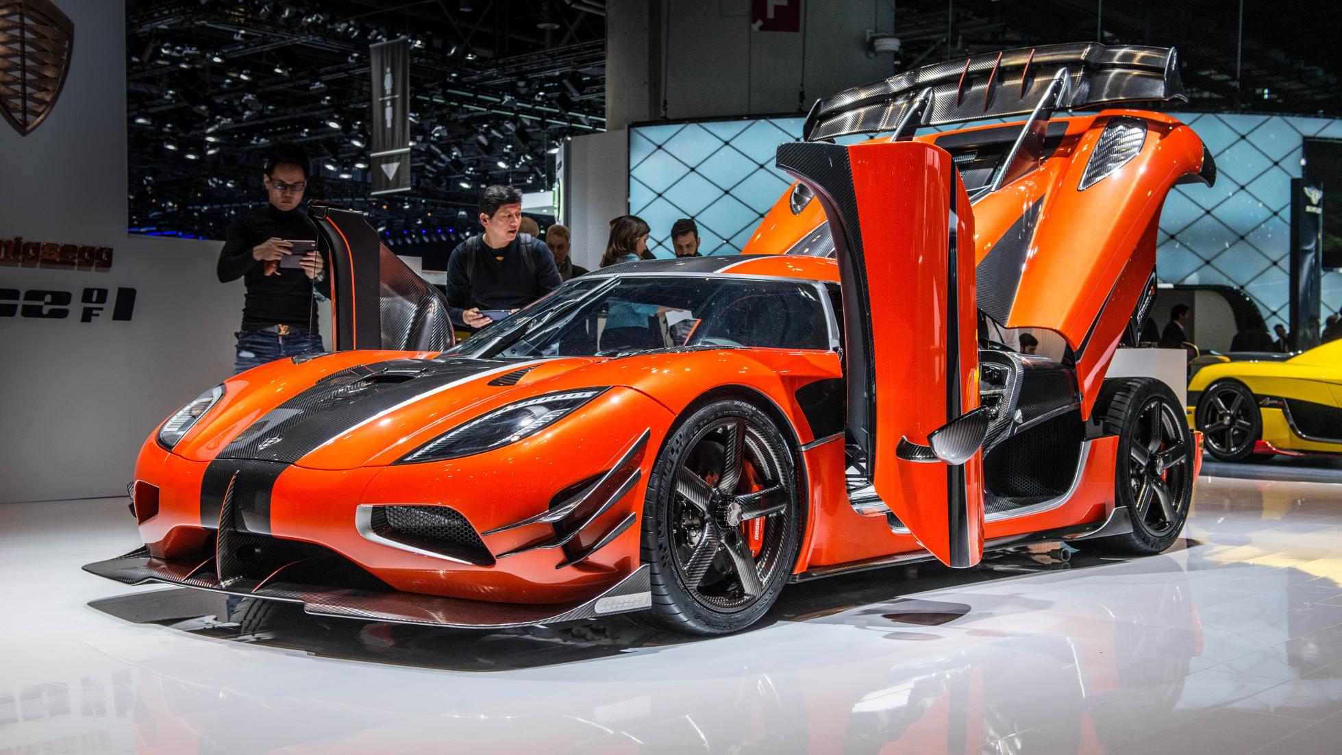The Koenigsegg Agera Swedish Supercar Is A Completely Bonkers Beauty ...