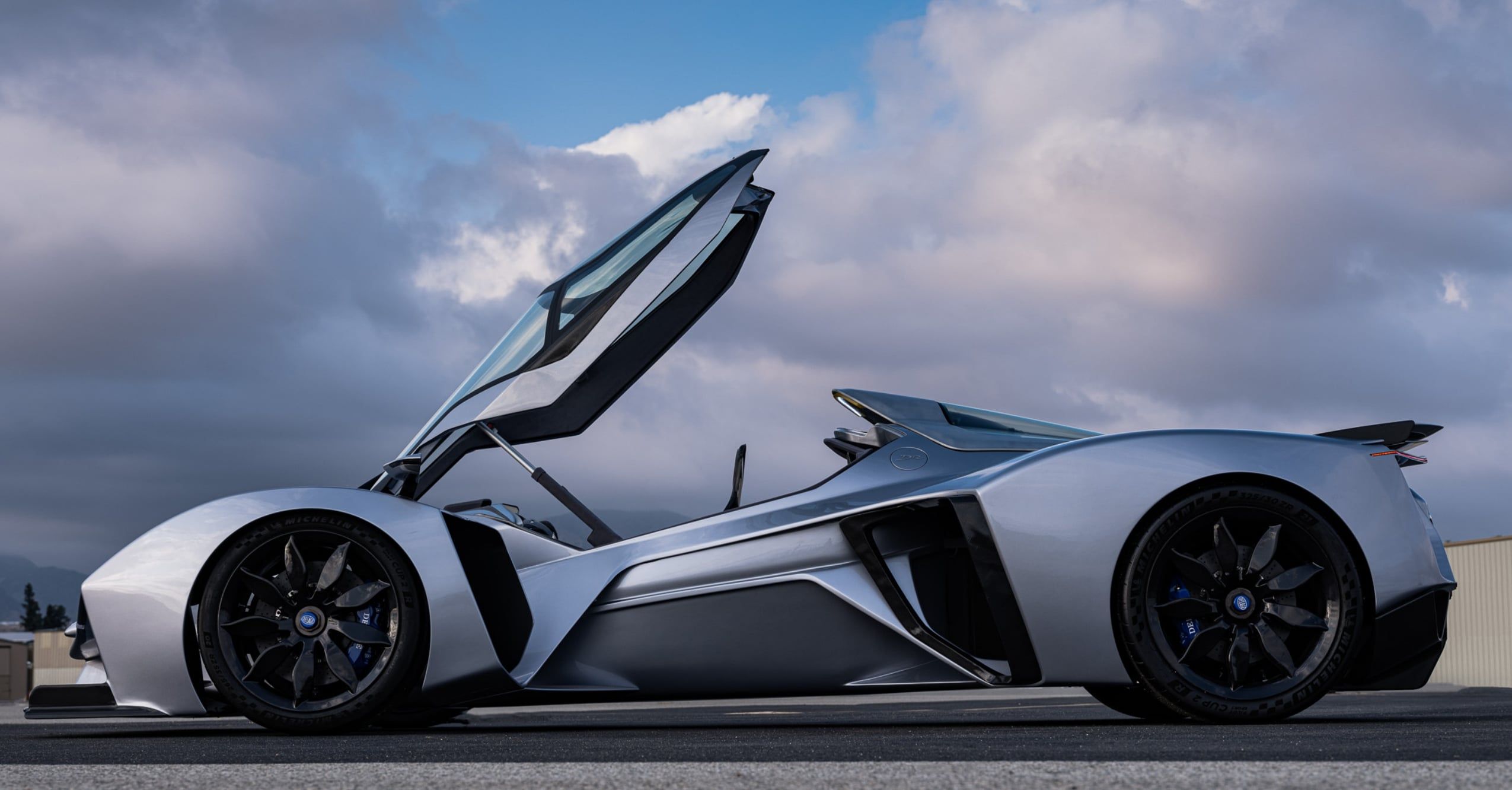 The Delage D12 French Hypercar Aims To Make History With World Speed ...