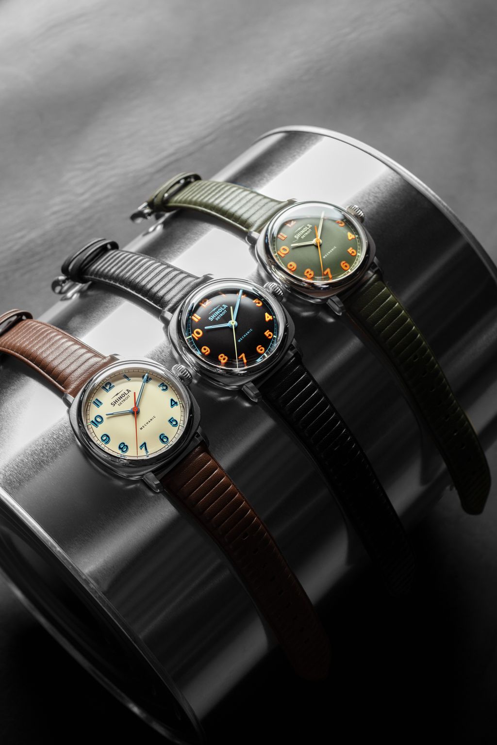 The Shinola Mechanic Is Detroit Watchmaker's First Manual Timepiece - Maxim