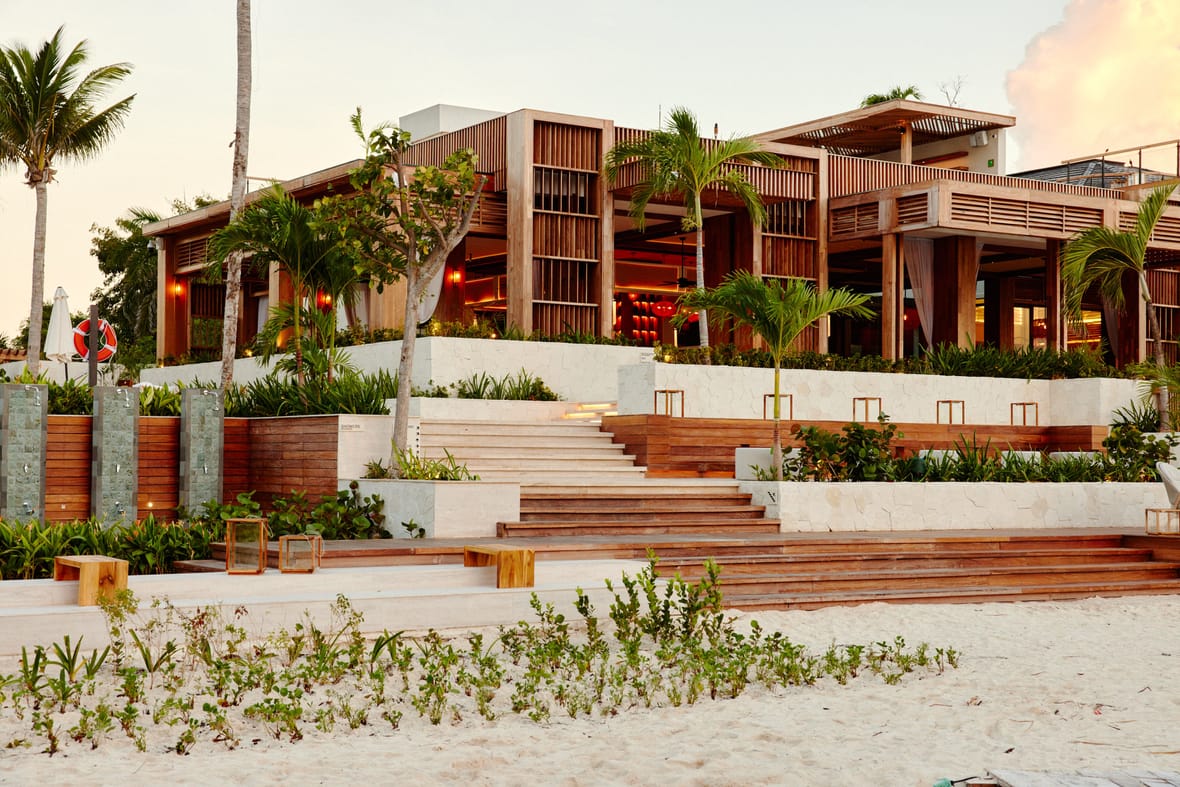 5-Star Mexican Eco-Luxury Resort Makes Splash With Stunning New Beach ...
