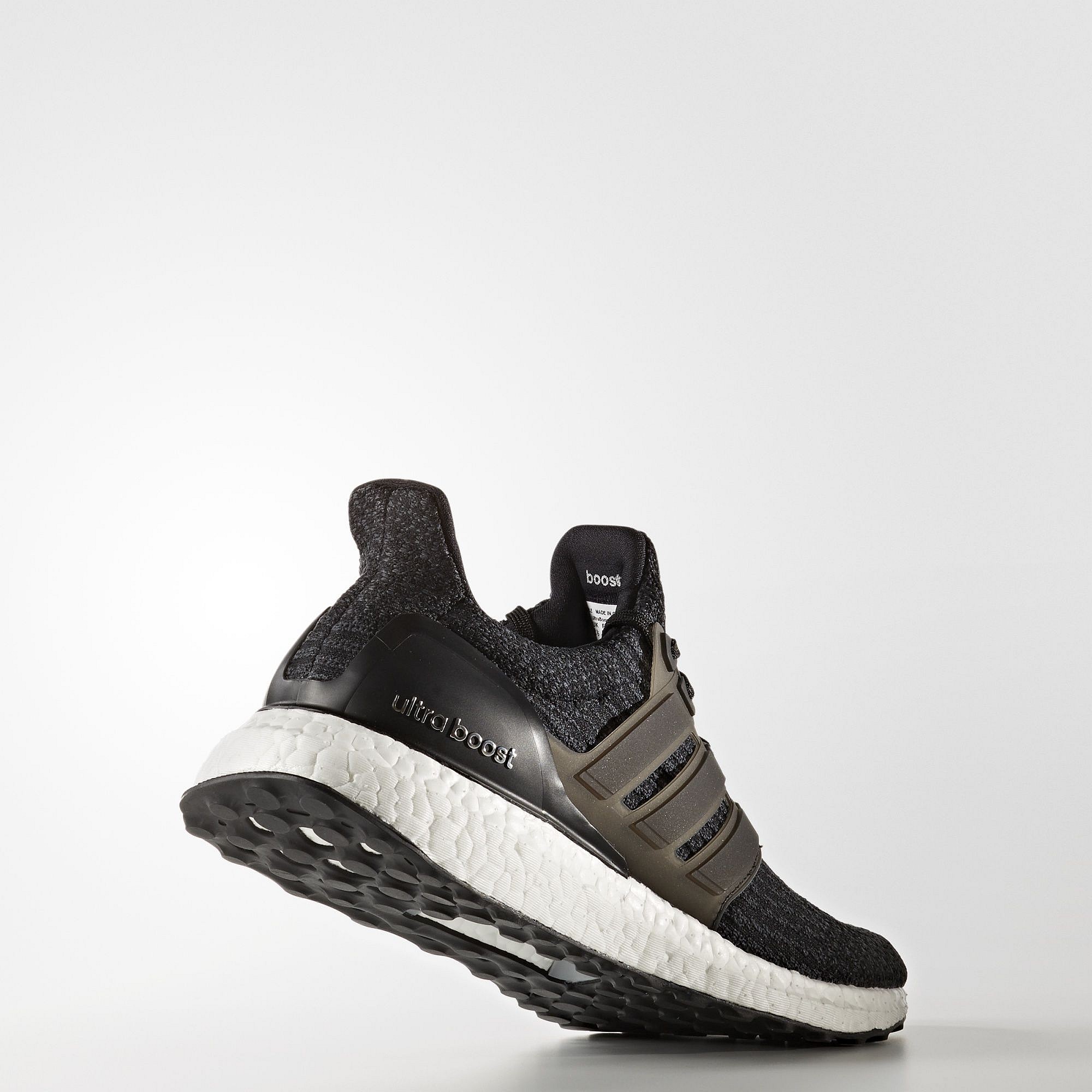 Step Into the Future With The 10 Most High-Tech Sneakers Out Right Now ...