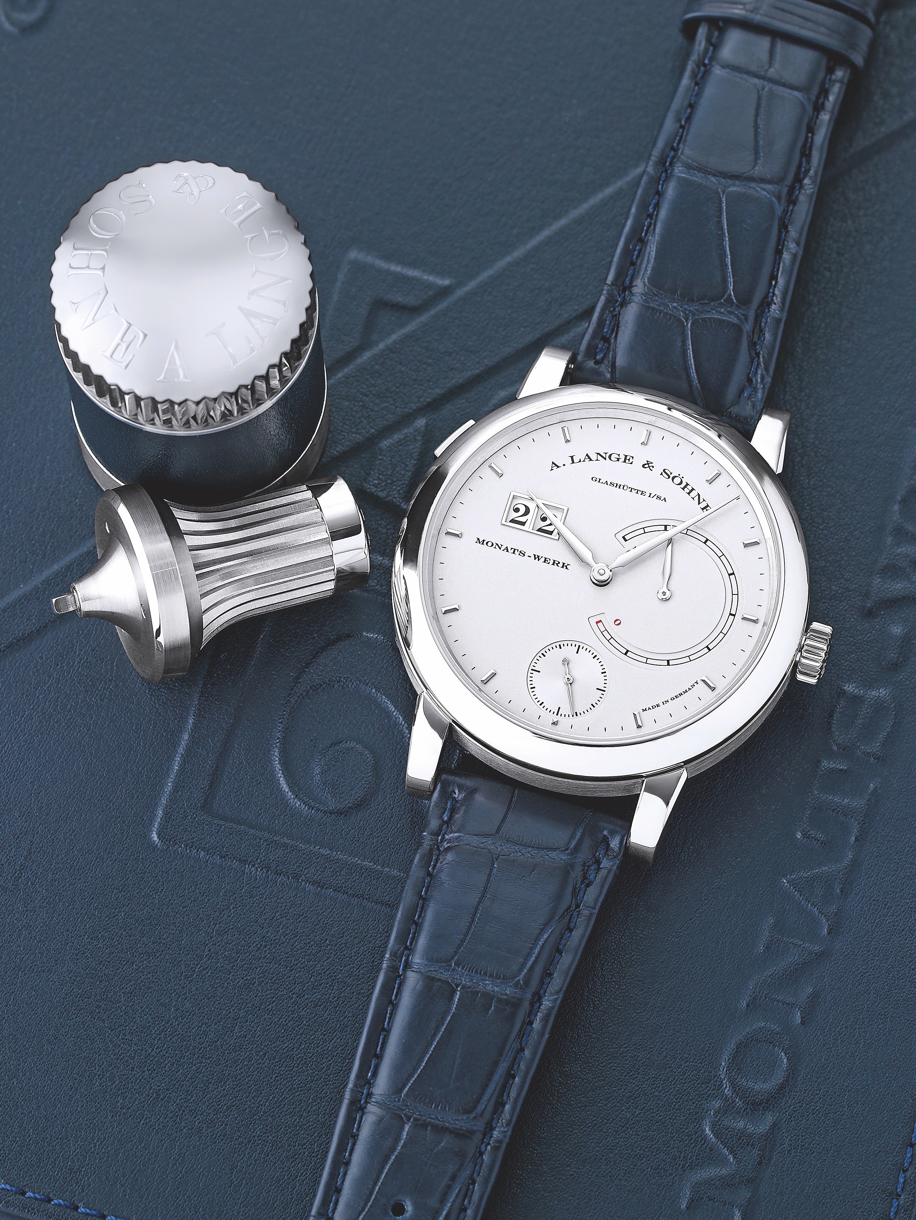 ‘The Connoisseur’s Guide To Fine Timepieces’ Explores European Watch ...