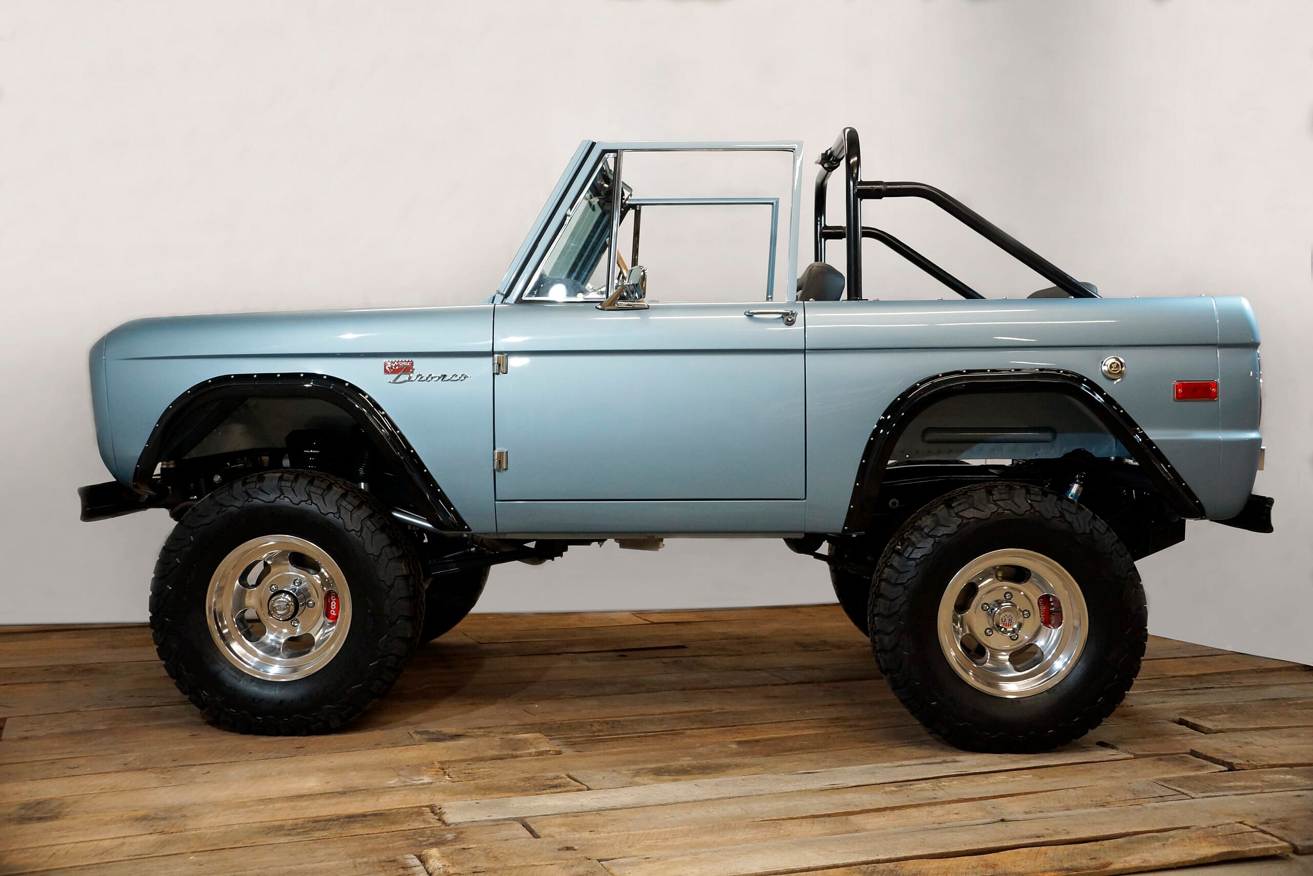 We're Completely Obsessed With This Classic Restomod Bronco - Maxim