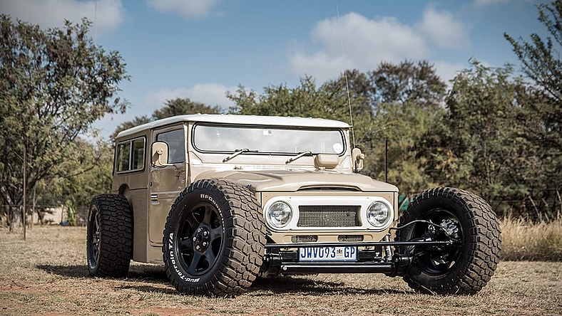 This Land Cruiser Hot Rod Is a One-of-a-Kind Off-Road Monster - Maxim