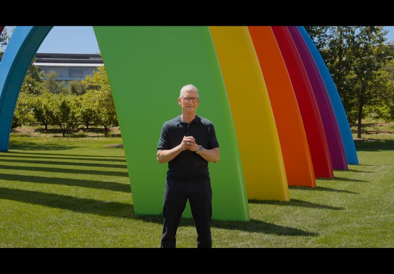 Apple Reveals Enhanced Siri AI Digital Assistant For iPhones, iPads ...
