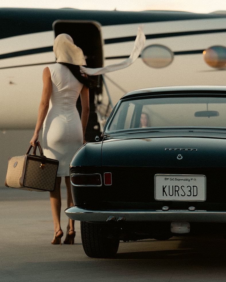 Kendall Jenner Mocks 'Kardashian Curse' & Trolls NBA Exes In Fanatics ...