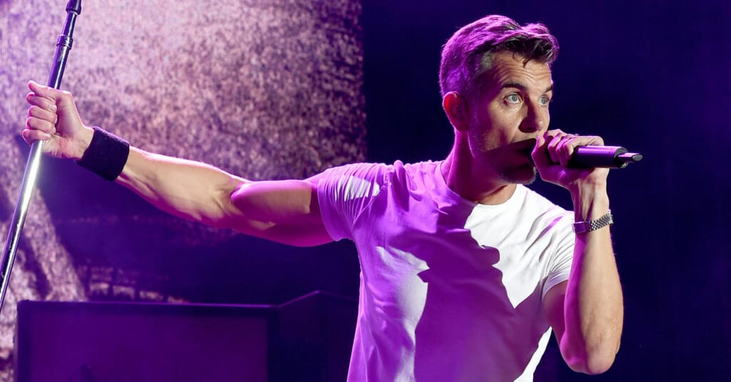 311 Frontman Nick Hexum Eats Keto to Stay Shredded at Nearly 50 - Maxim