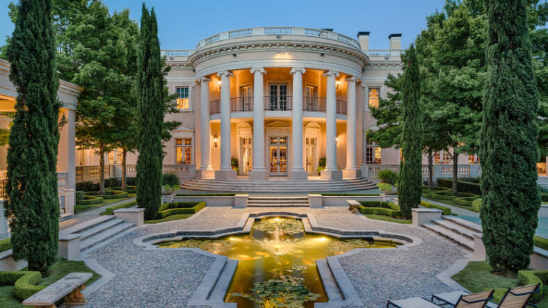 Inside The $15 Million Dallas Mega Mansion That's a Replica of The ...