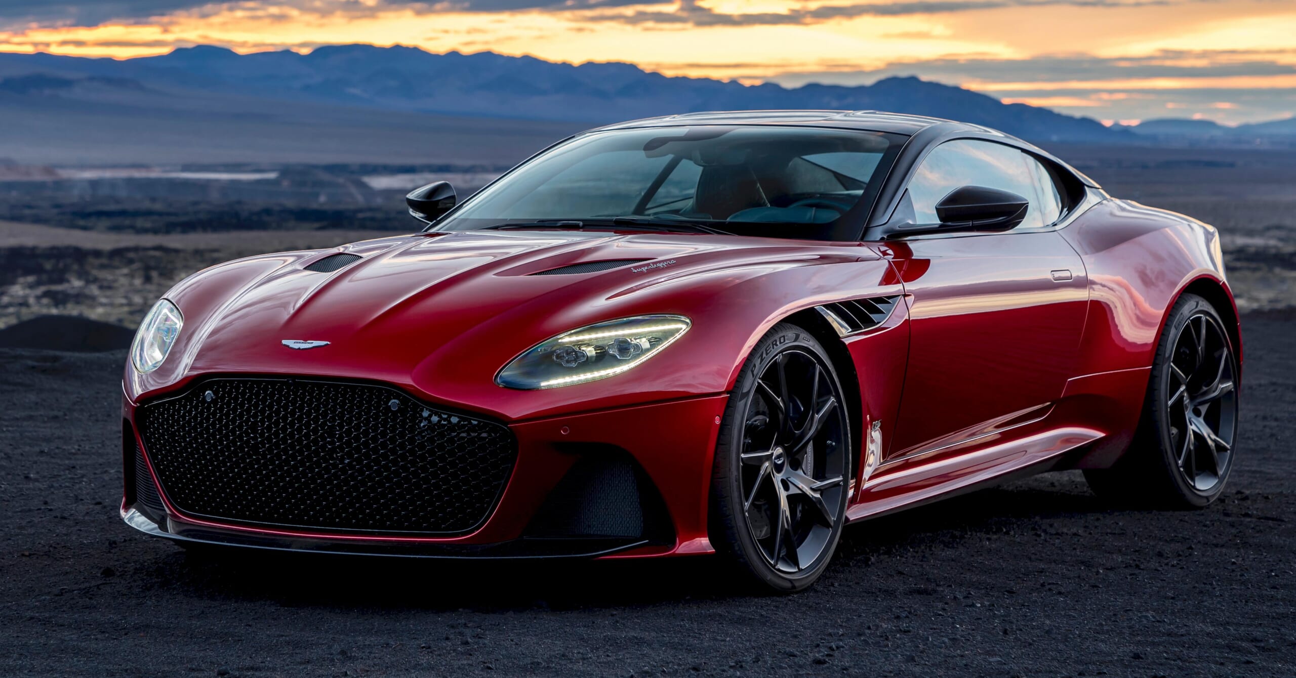 Aston Martin Reveals Stunning New Flagship The 211 Mph V12 Dbs Superleggera Maxim