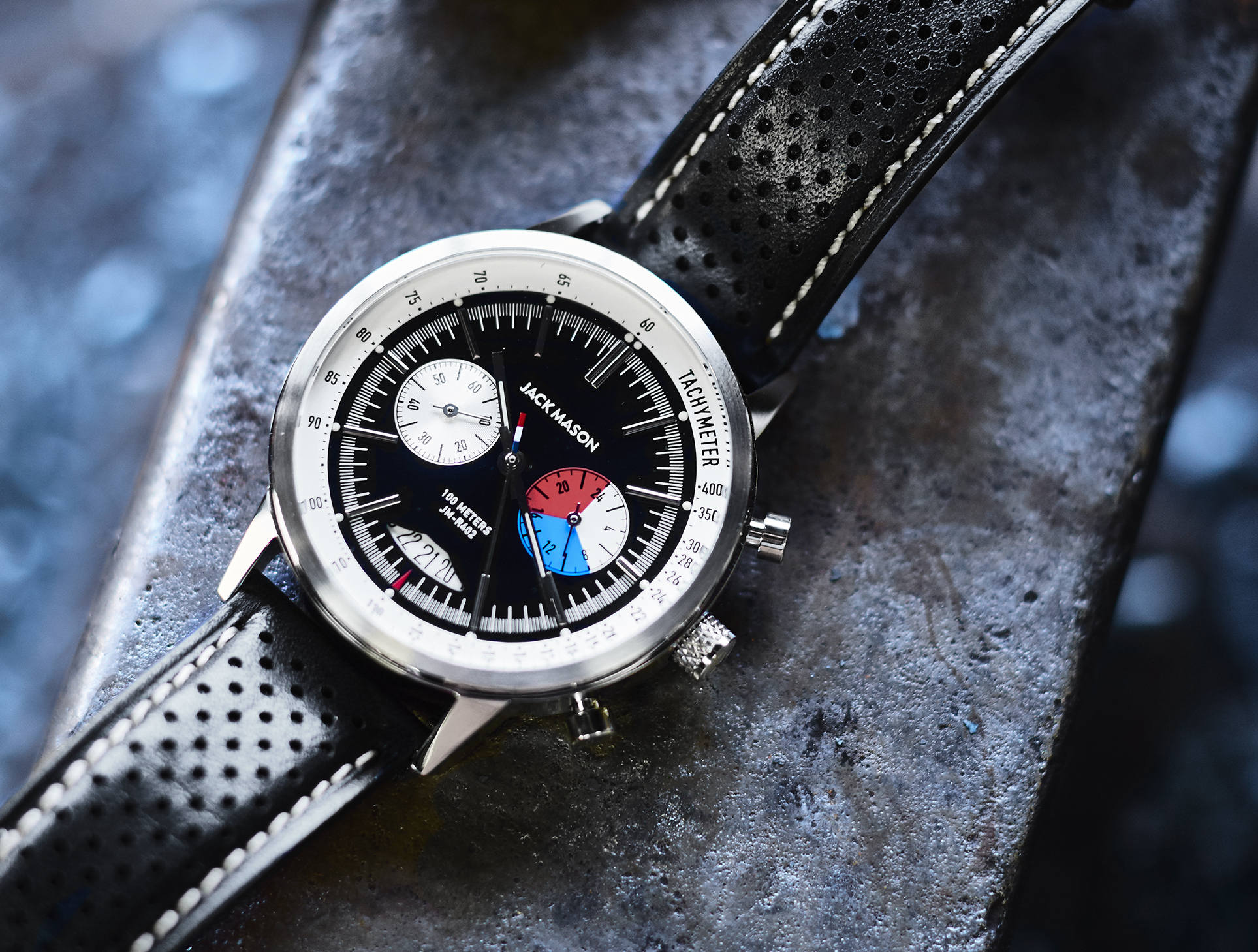 This Texas-Made Racing Chronograph Delivers High Style For a Surprising ...