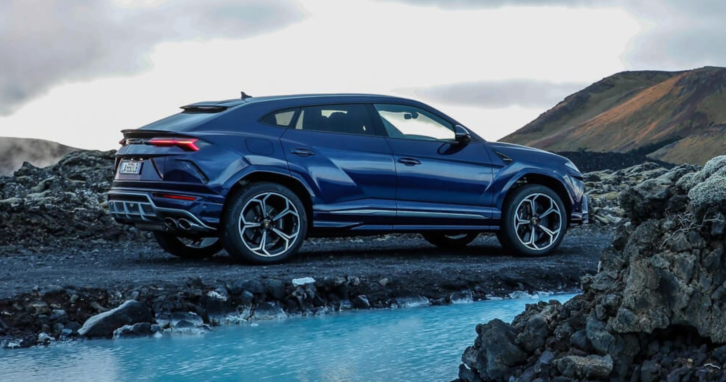 We Took the Beastly Lamborghini Urus on a Test Drive Across the Alps ...