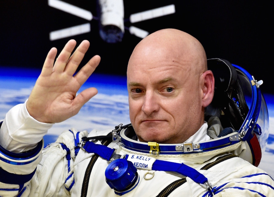 Astronaut Scott Kelly Captures Insane Shots of the Blizzard From Space ...