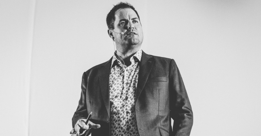 Kris Lindahl Made Himself the (Literal) Poster Child for the Power of ...