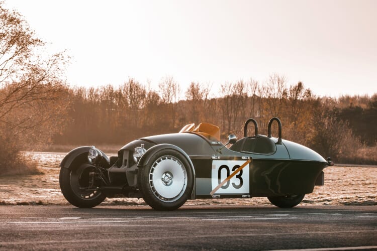 The Morgan Super 3 Is A Retro 3-Wheel Roadster With Modern Ford Muscle ...