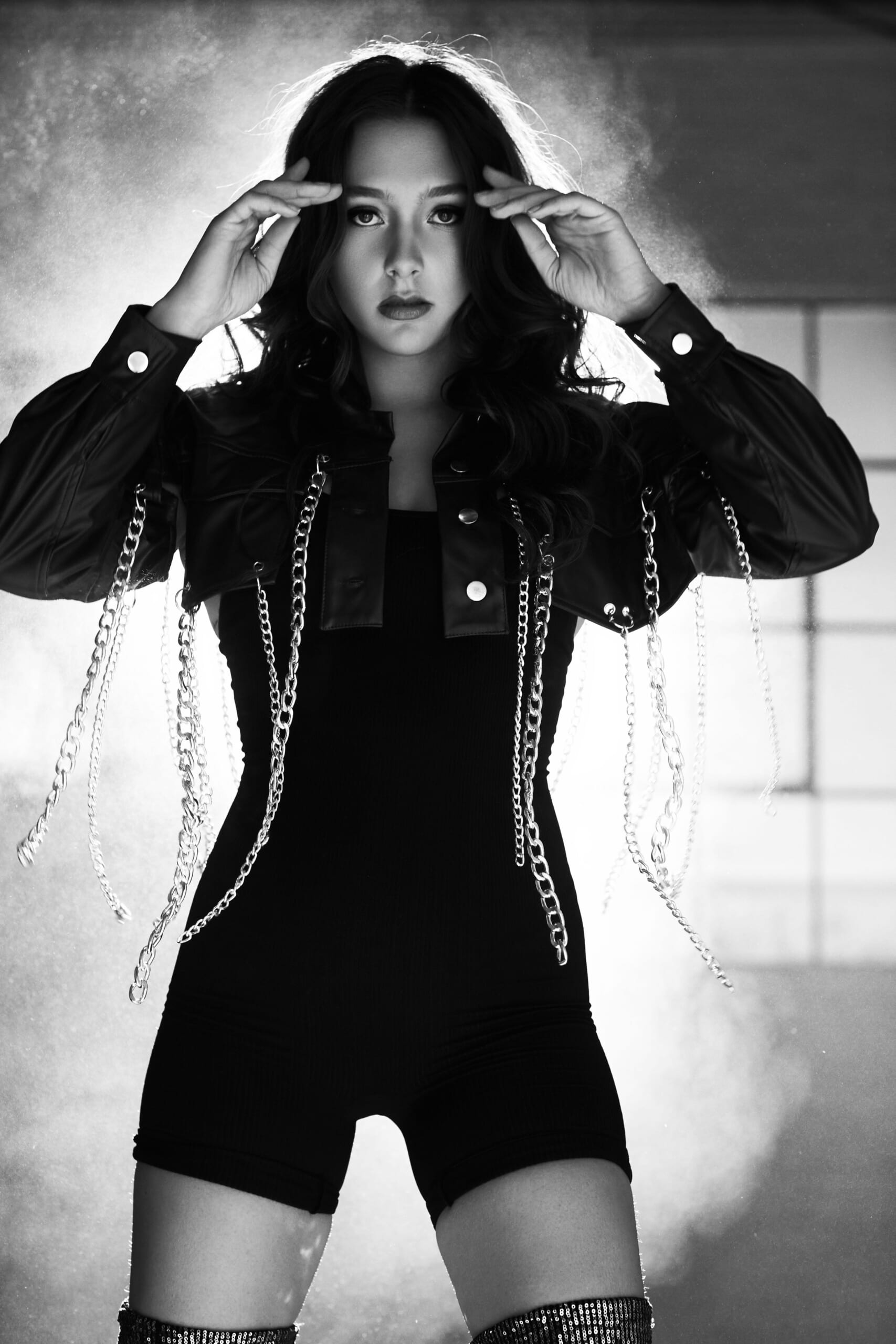 Meet Rising Singer/Songwriter Isabelle Fries - Maxim