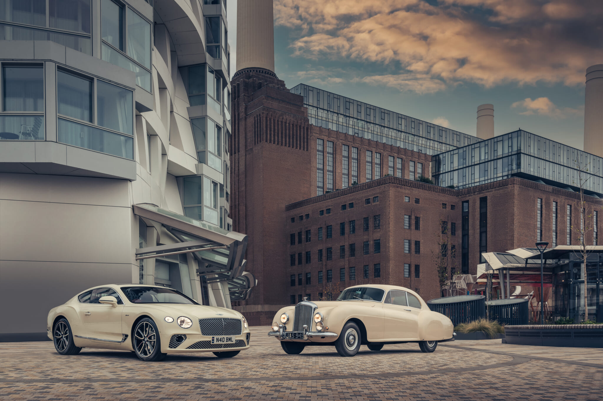This Custom Bentley Continental GT Azure Celebrates An Icon's 70th ...
