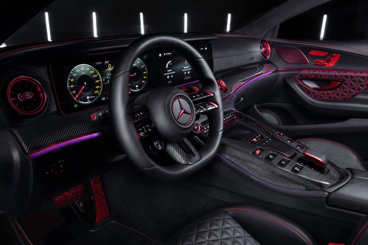 The Blacked-Out Brabus 930 Is The Customizer's Most Powerful Supercar ...