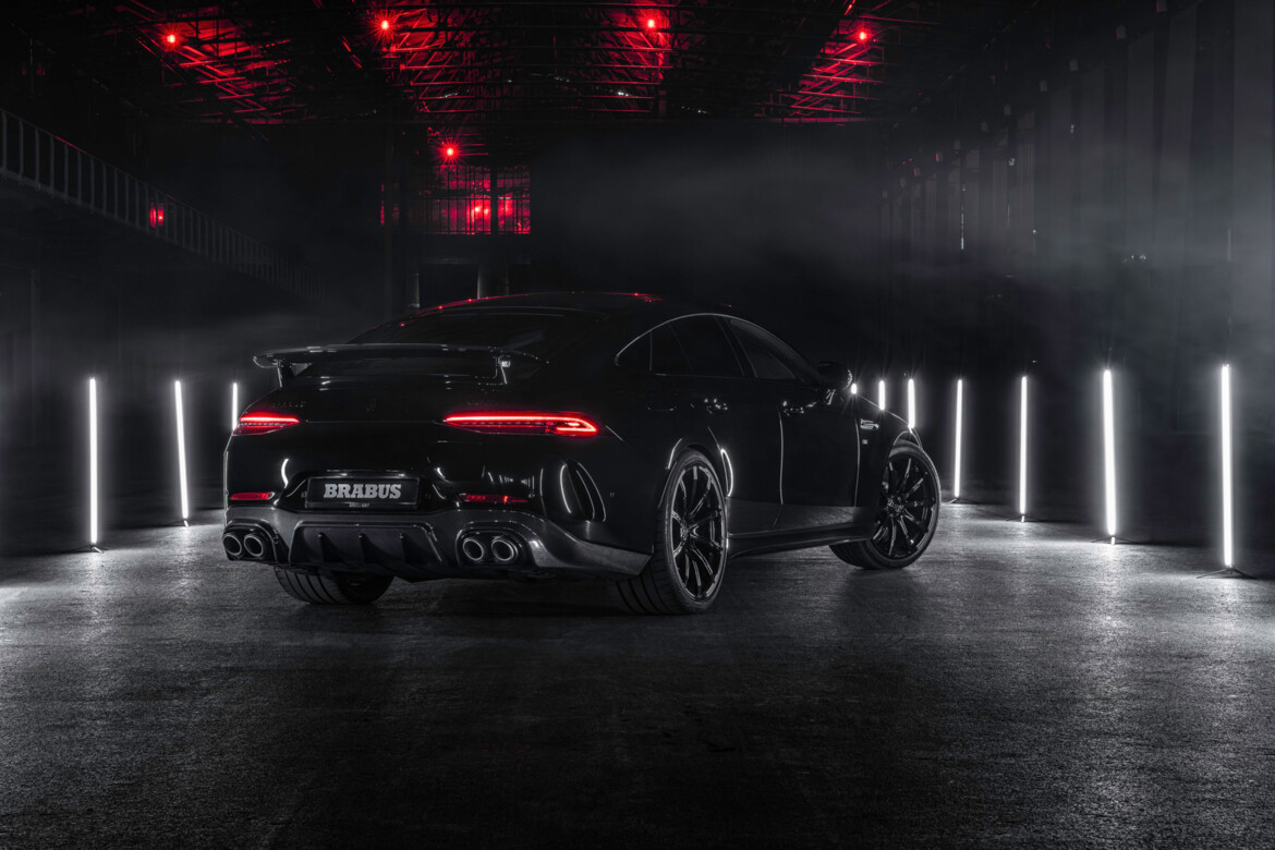 The Blacked-Out Brabus 930 Is The Customizer's Most Powerful Supercar ...