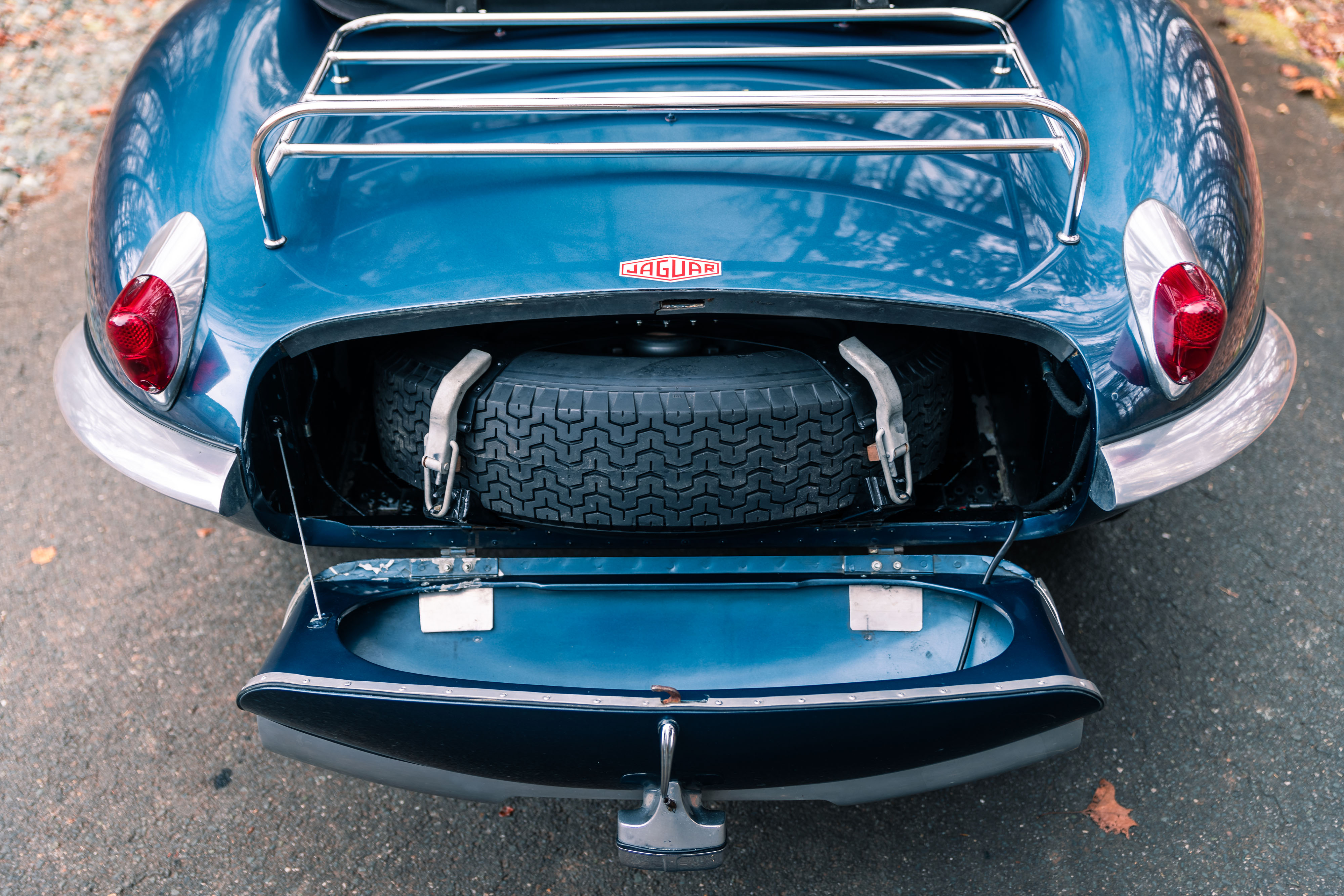 This Classic Jaguar Fetched Over $13 MILLION At Auction - Maxim