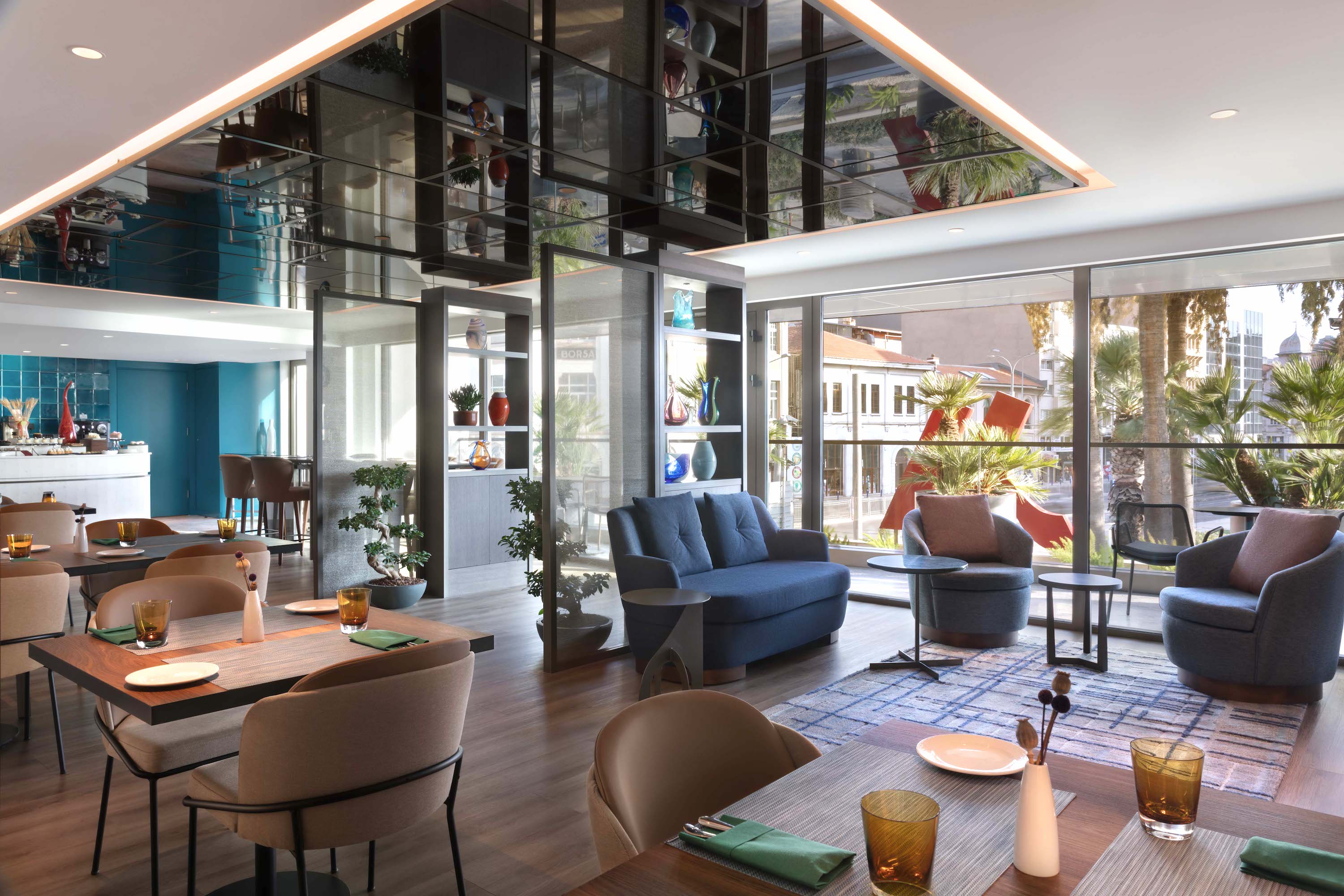 This Turkish 5-Star Hotel Is Nestled In A Sublime Seaside Locale - Maxim