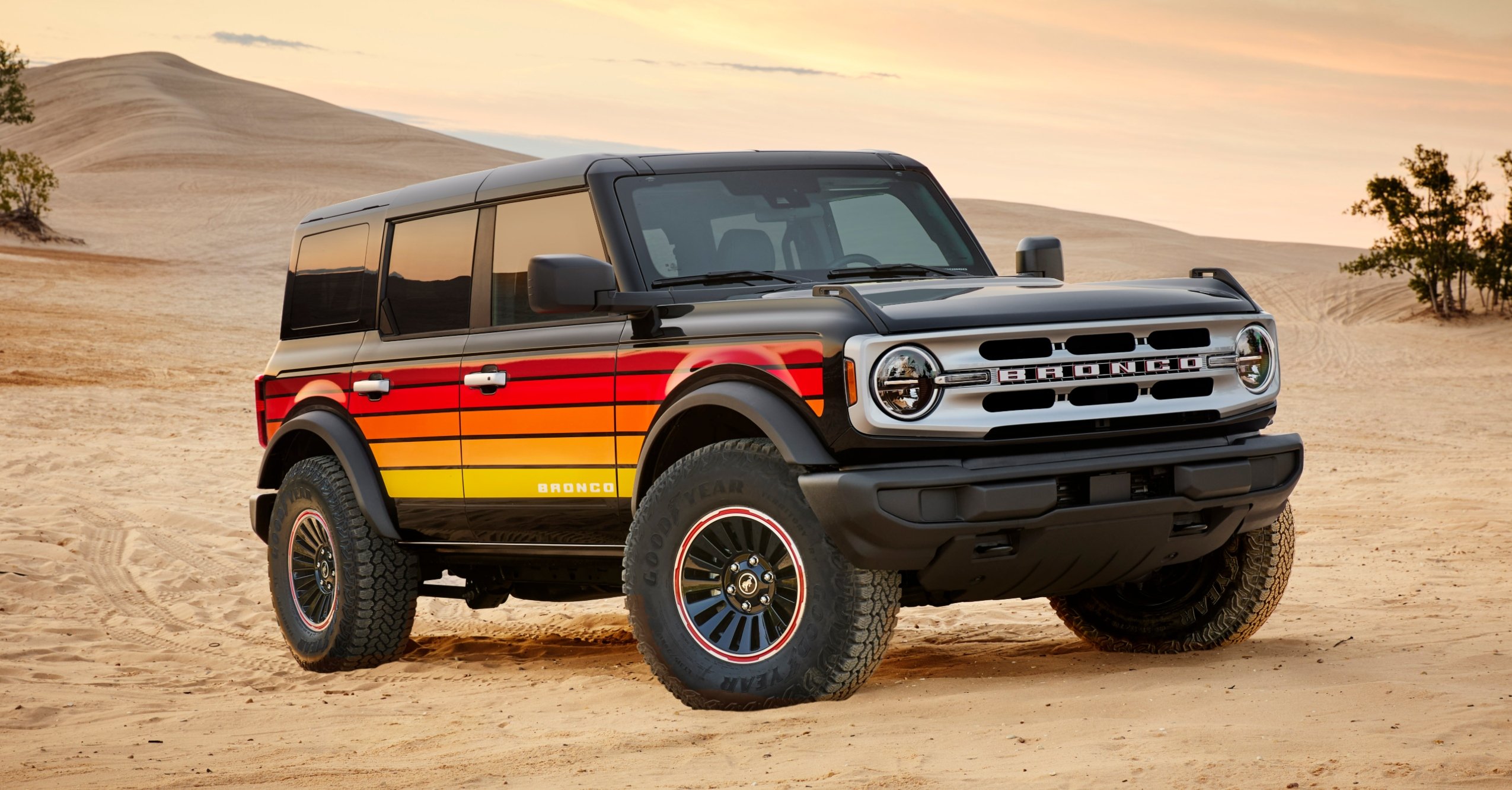 Ford Bronco Goes Retro With Sunset Inspired Free Wheeling Package Maxim
