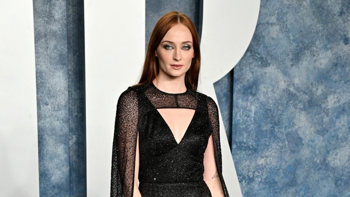 'Tomb Raider' First Look: See Sophie Turner As Video Game Icon Lara ...