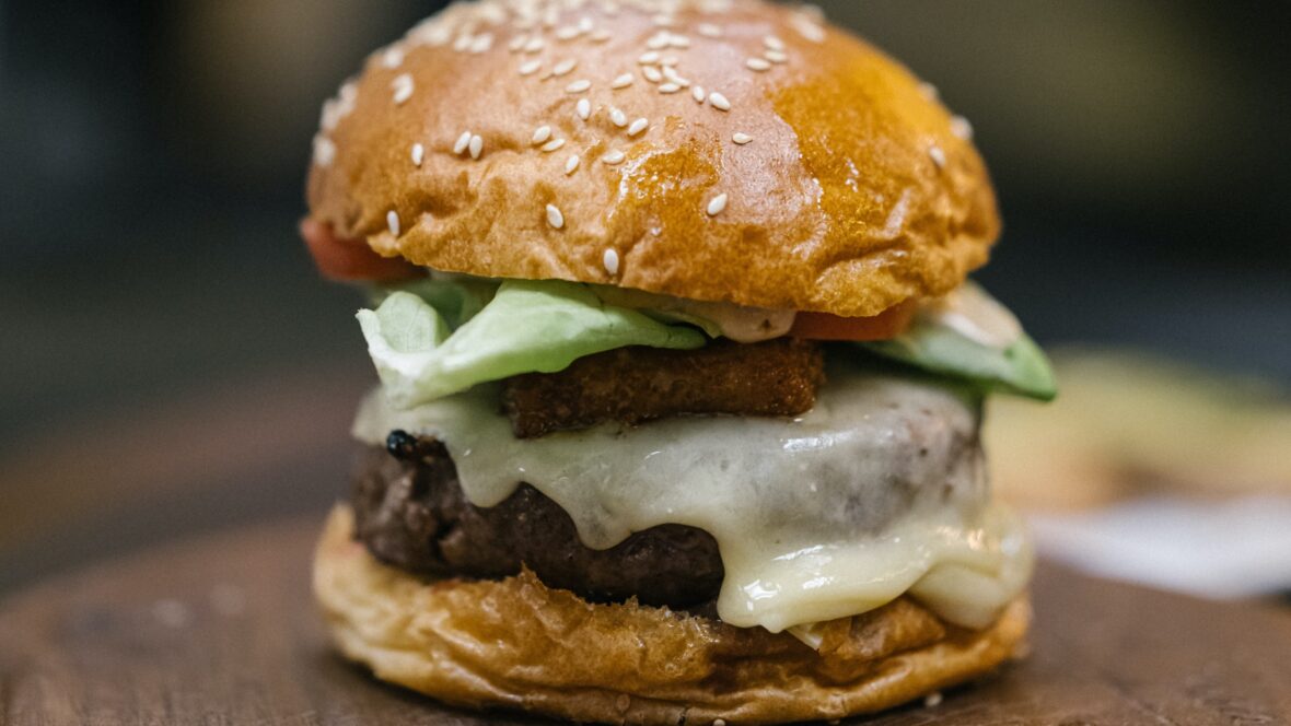 How To Make Chef Daniel Boulud's Le Gratin Burger - Maxim